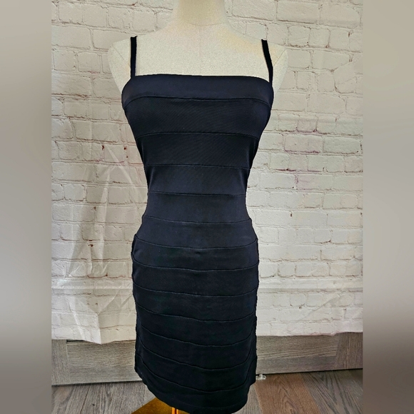 Hera Collection | Dresses | Hera Vintage Bandage Style Bodycon Mini ...